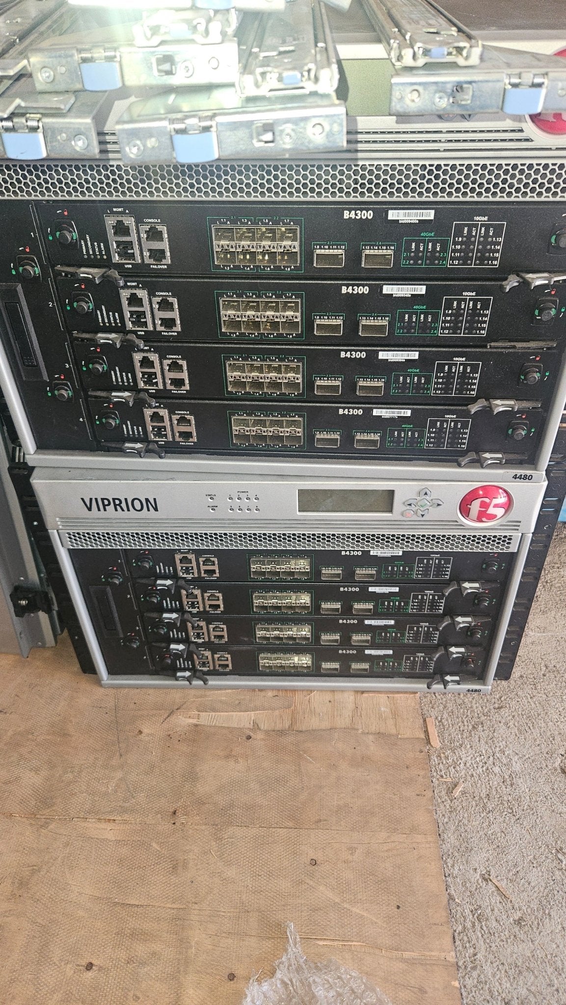 F5 VIPRION C4480 + B4300 Blade (x4)- - Used Modular Application Delive ...